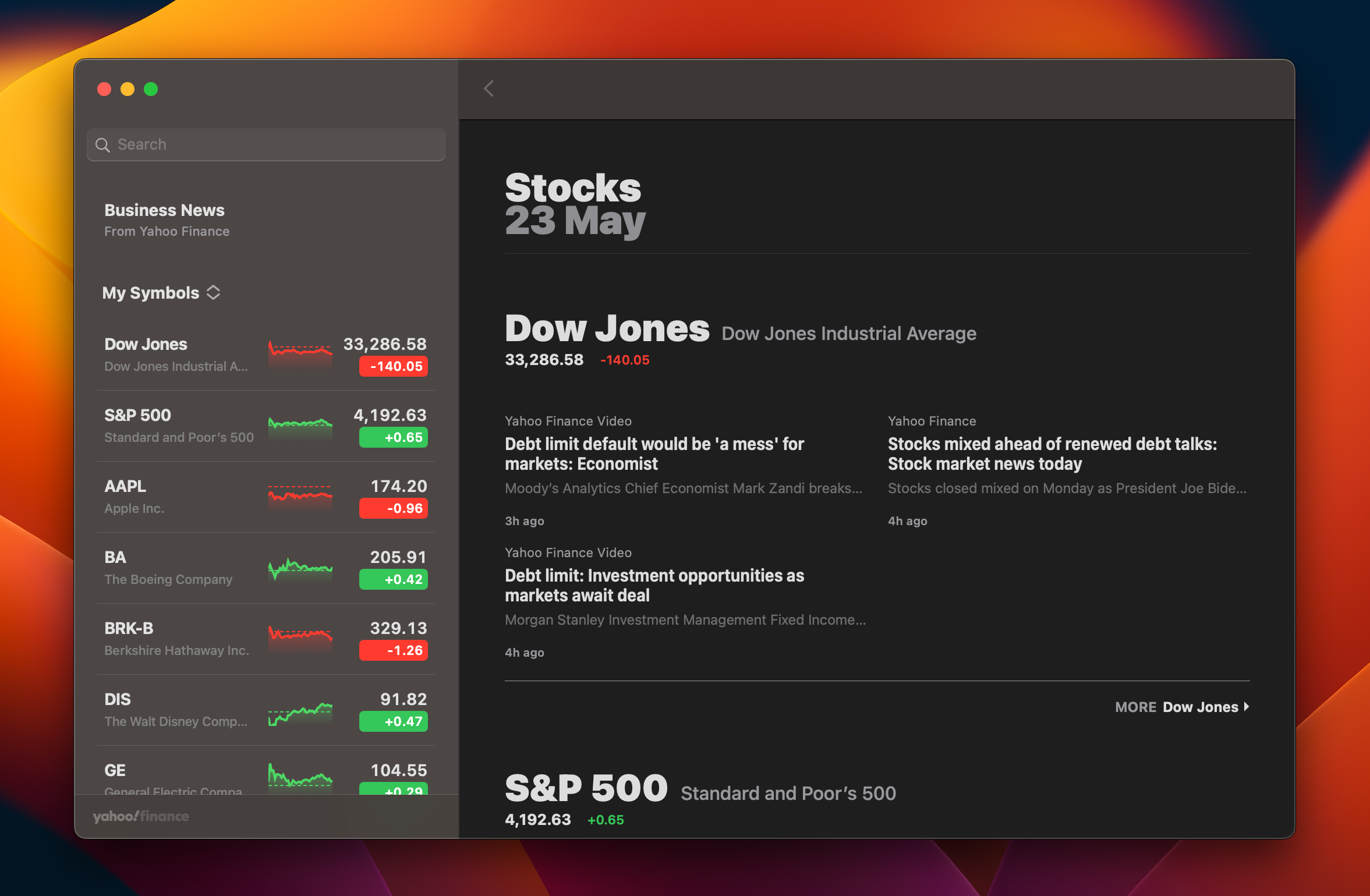 What Software Comes With MacBook Air and MacBook Pro?